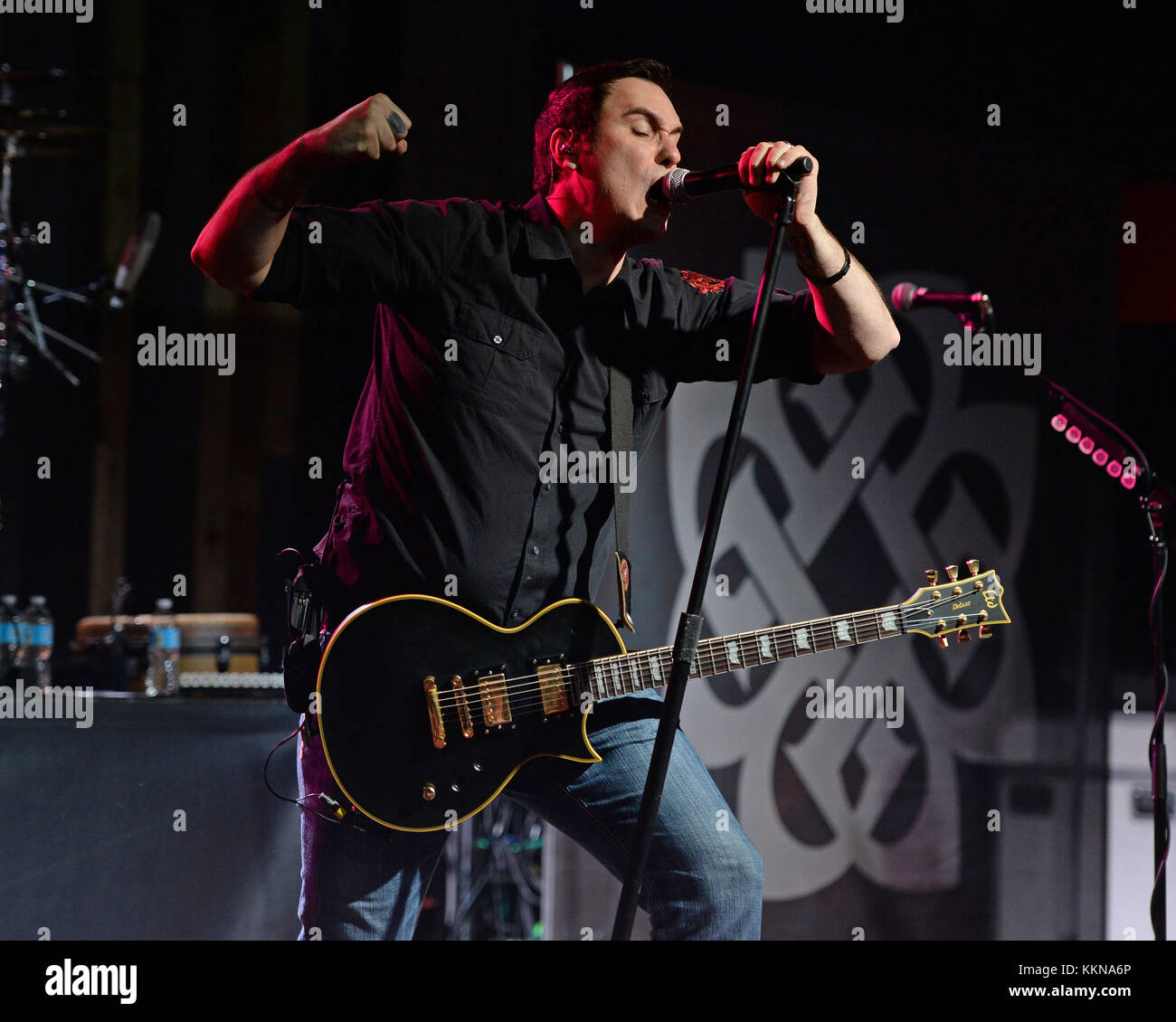 FORT LAUDERDALE FL - AUGUST 25: Benjamin Burnley of Breaking Benjamin ...