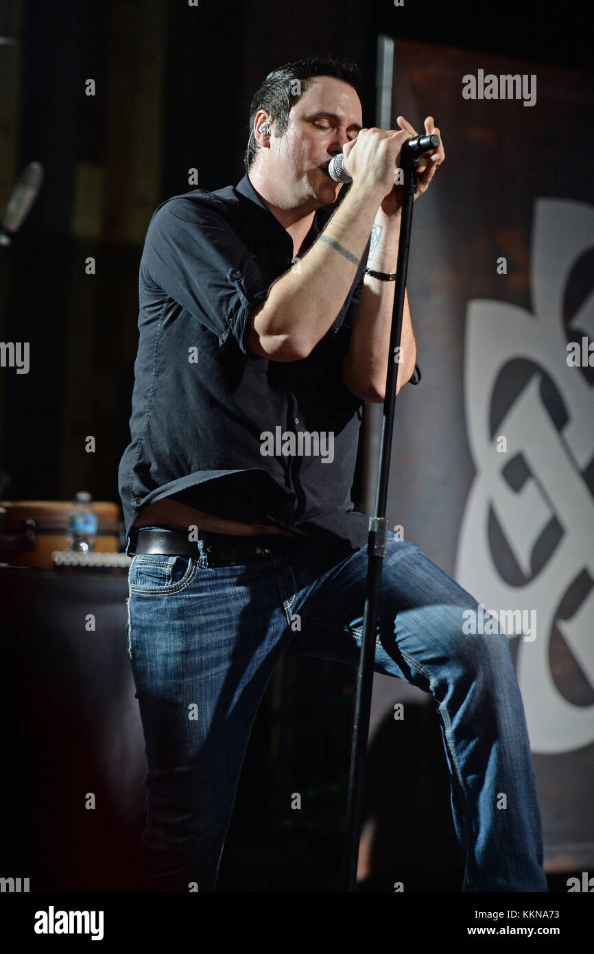 FORT LAUDERDALE FL - AUGUST 25: Benjamin Burnley of Breaking Benjamin ...