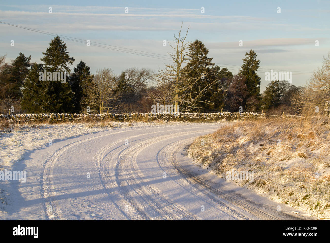 Snow covered country lane Stock Photo - Alamy