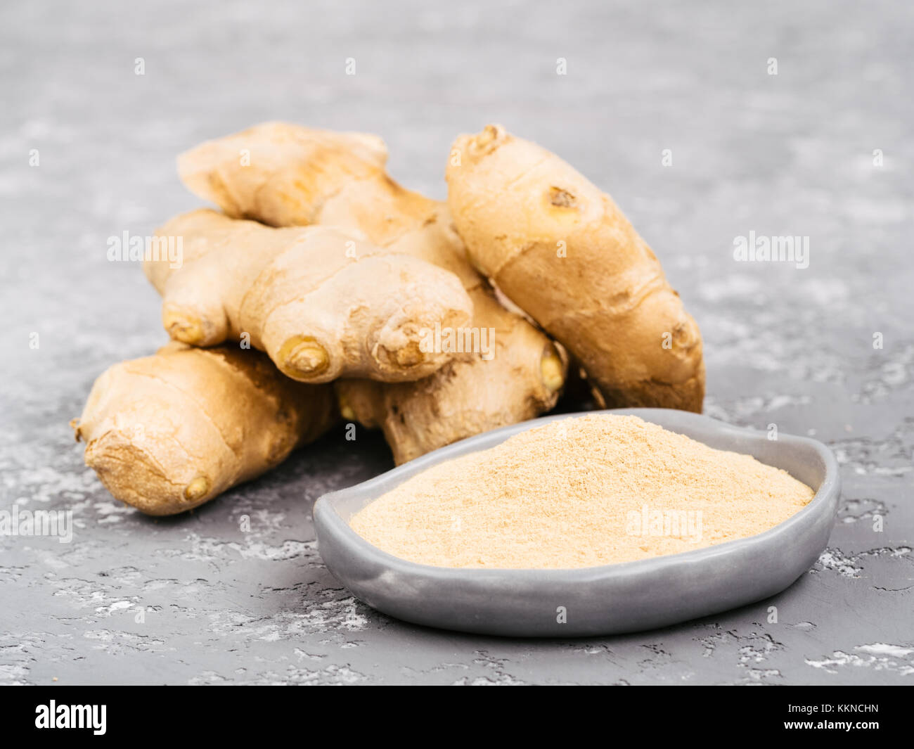 Ginger root and powder hi-res stock photography and images - Alamy