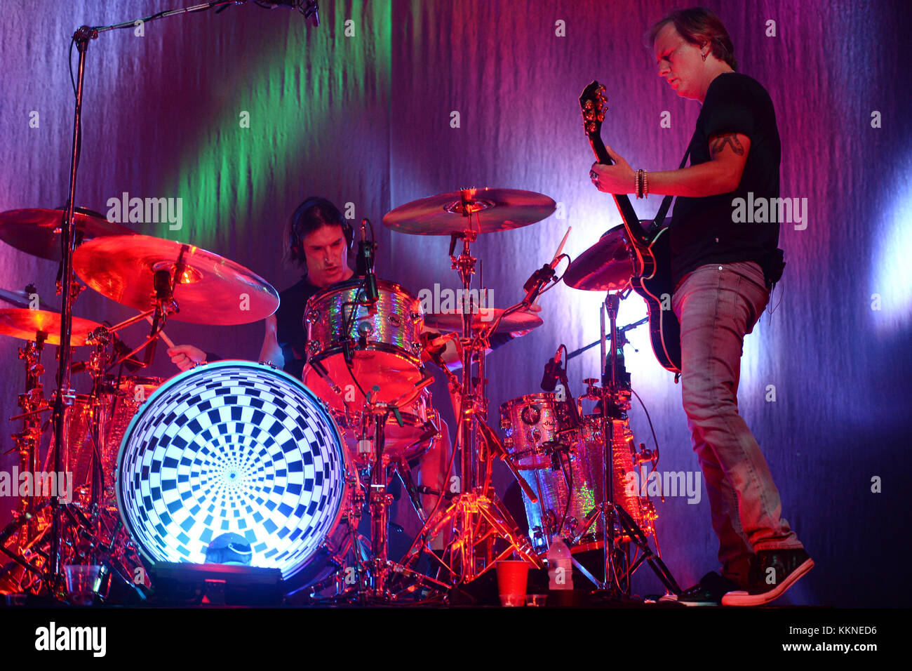 Sean kinney of alice in chains hi-res stock photography and images - Alamy