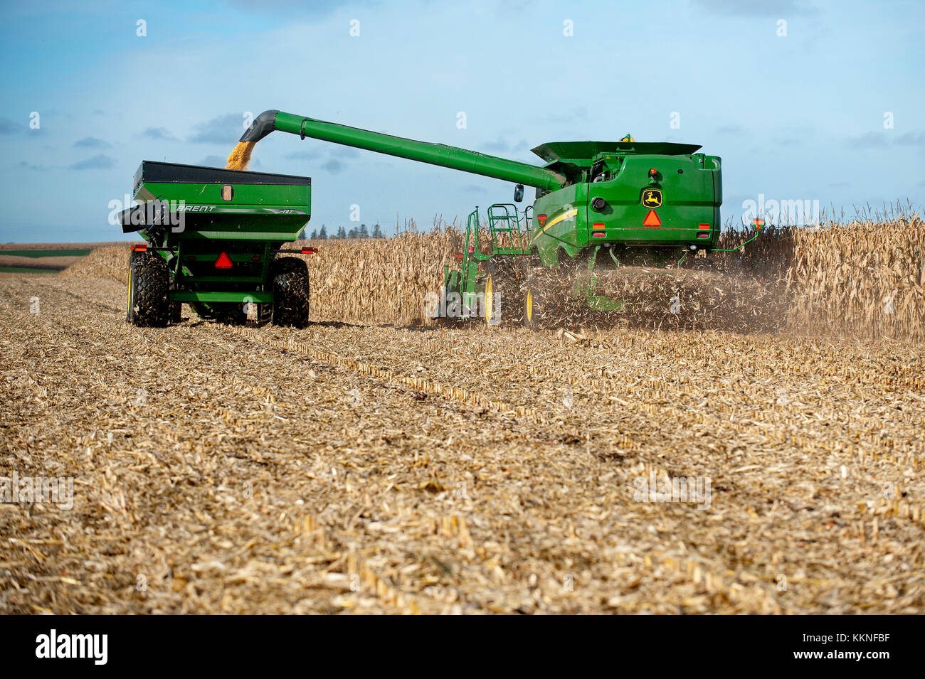 Harvester corn farming combine hi-res stock photography and images - Alamy