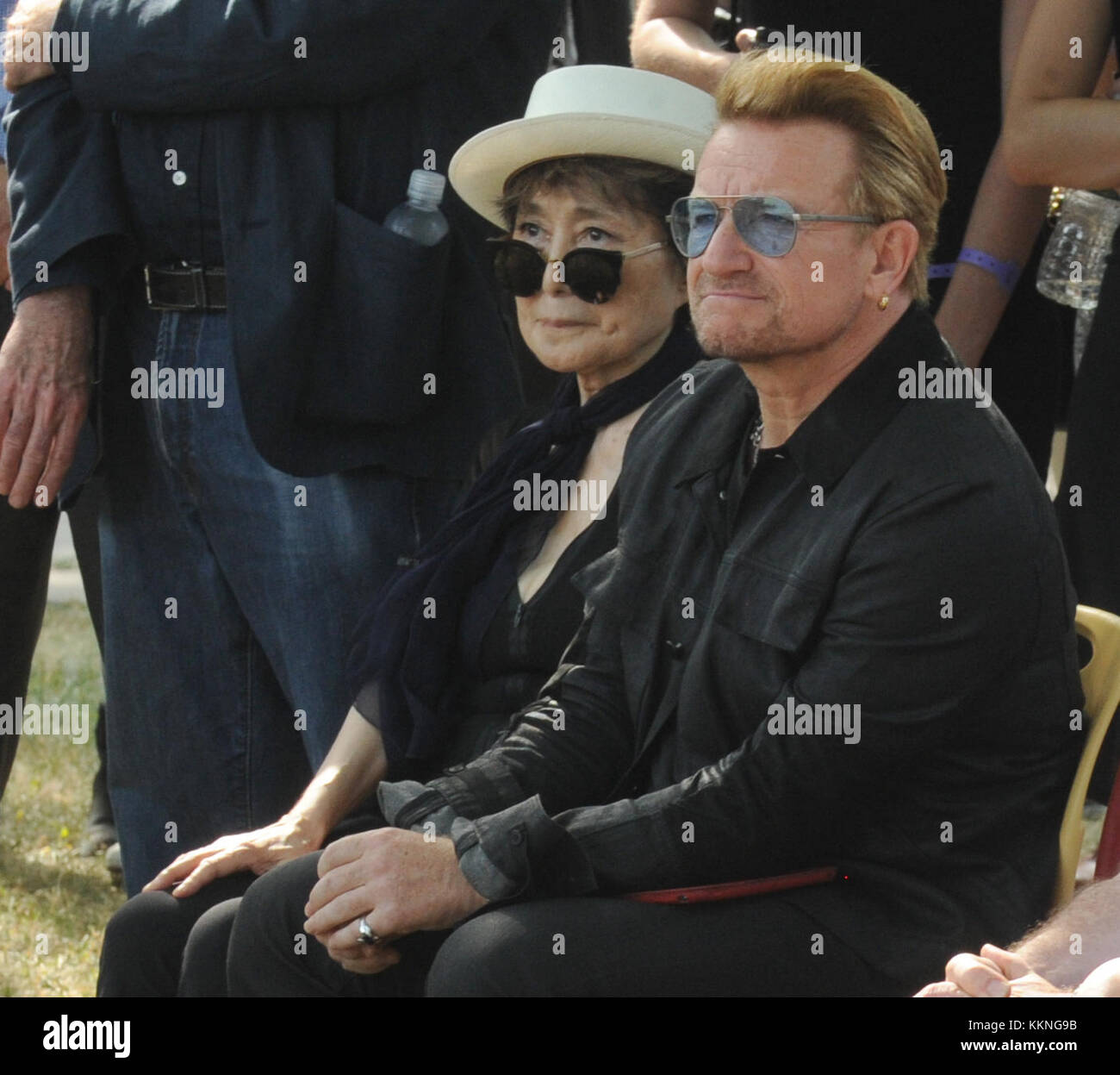 NEW YORK, NY - JULY 29: Yoko Ono, Bono, Salil Shetty and The Edge ...