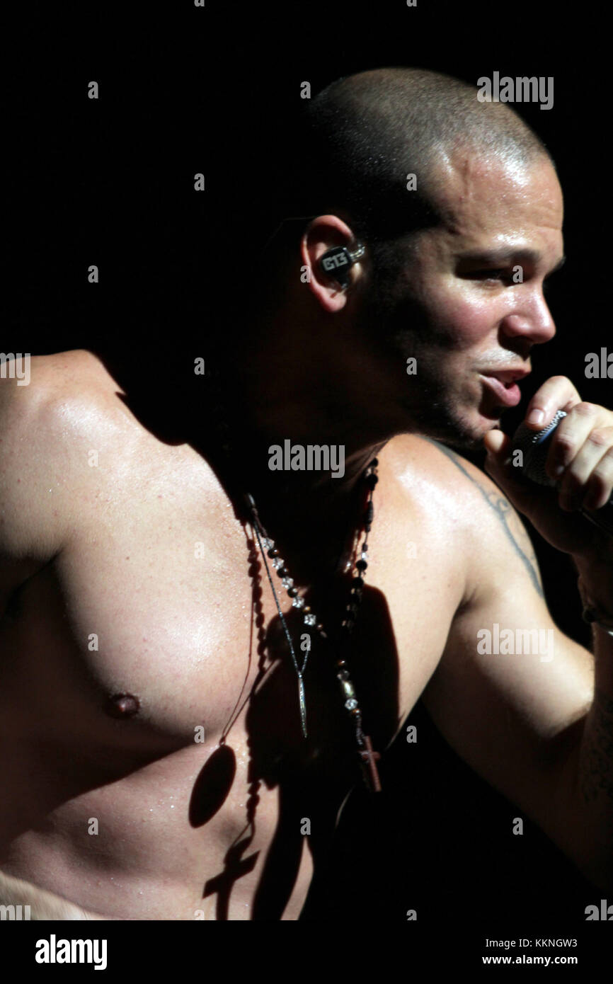 Calle 13 cult rappers from Puerto Rico play the Hackney Empire, London ...