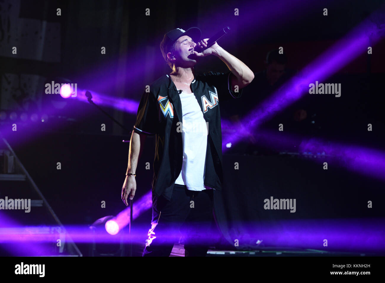 FORT LAUDERDALE FL - JULY 25: Singer Jake Miller poses for a performs ...
