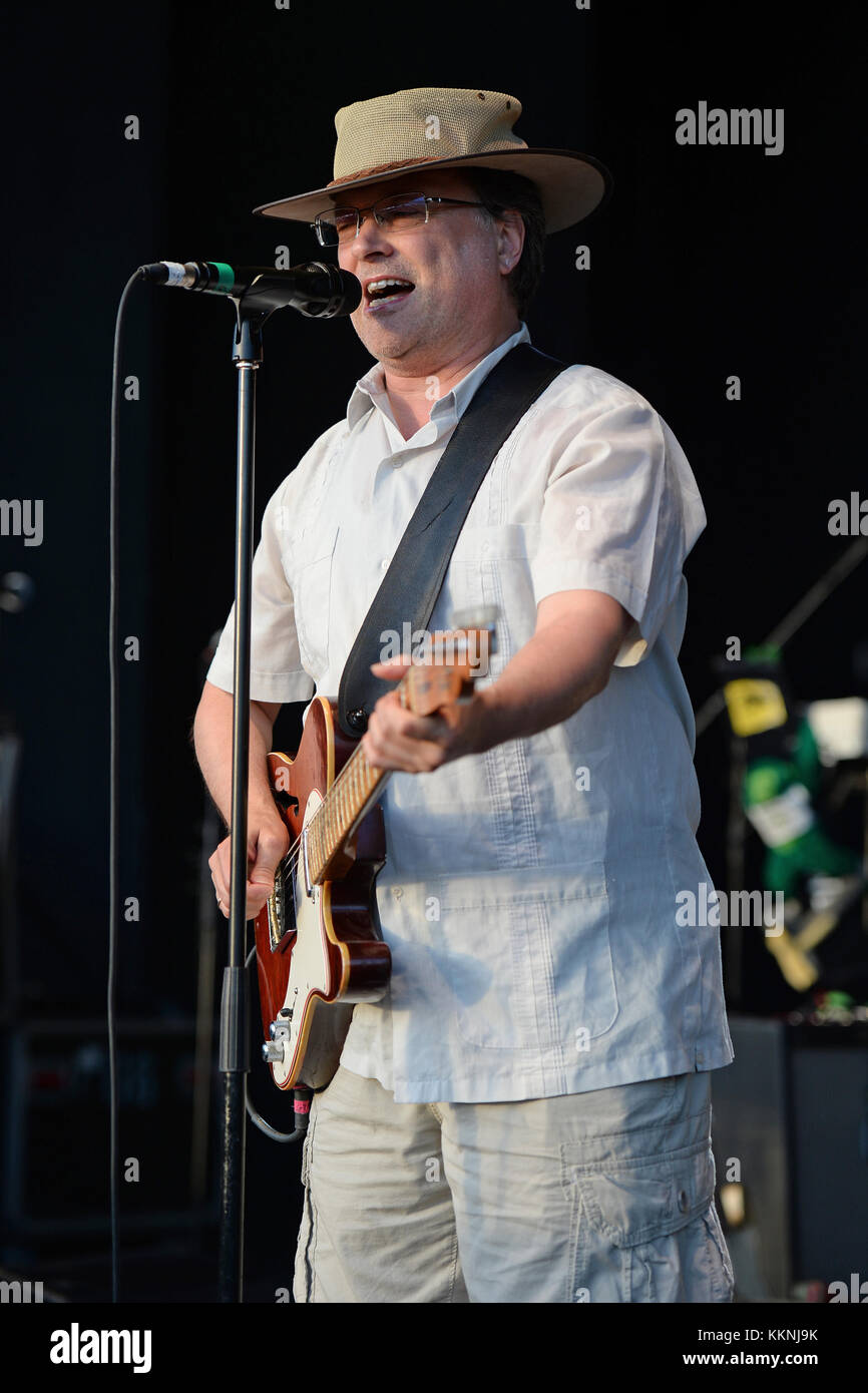 Gordon gano of the violent femmes hi-res stock photography and images ...