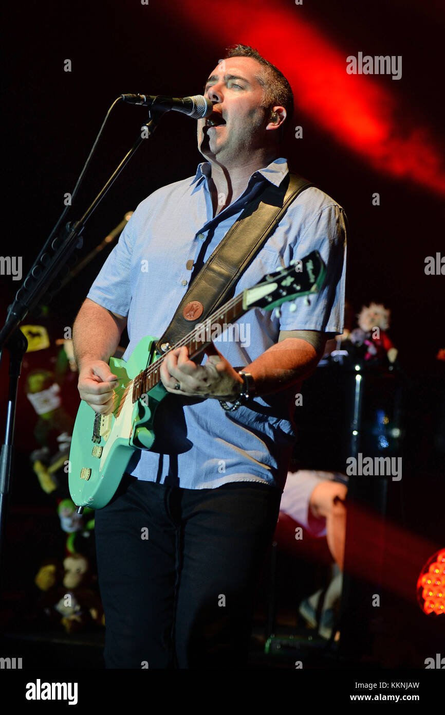 Barenaked ladies ed robertson hi-res stock photography and images - Alamy