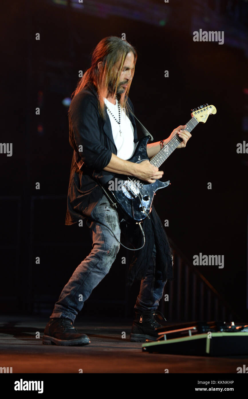 Sergio vallin of mana hi-res stock photography and images - Alamy