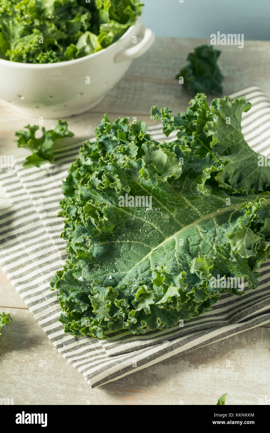 Curly greens hi-res stock photography and images - Alamy