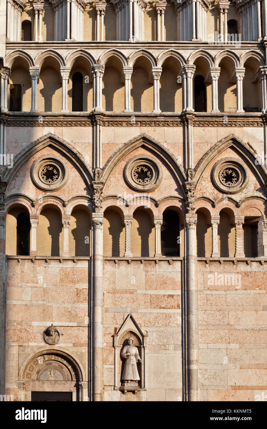 12th century cathedral hi-res stock photography and images - Alamy