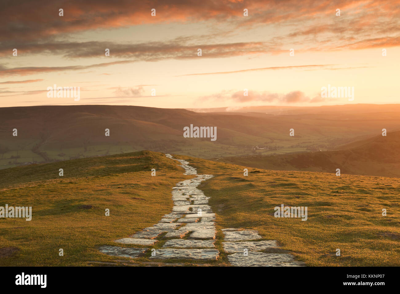 UK, Mam Tor, the pathway along the 'Great Ridge' from Mam Tor Stock ...
