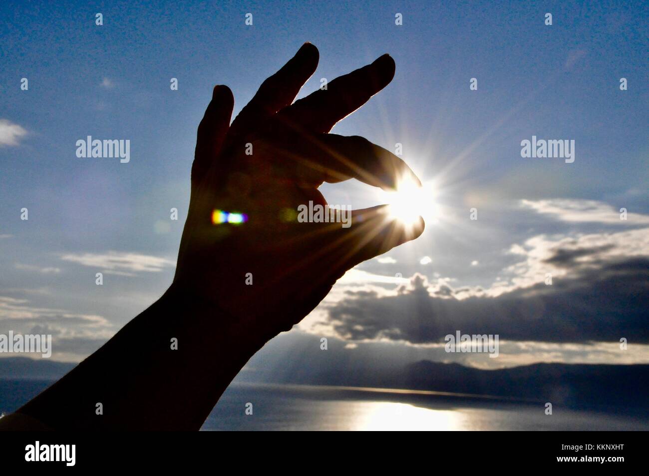 Fingers in frame hi-res stock photography and images - Alamy