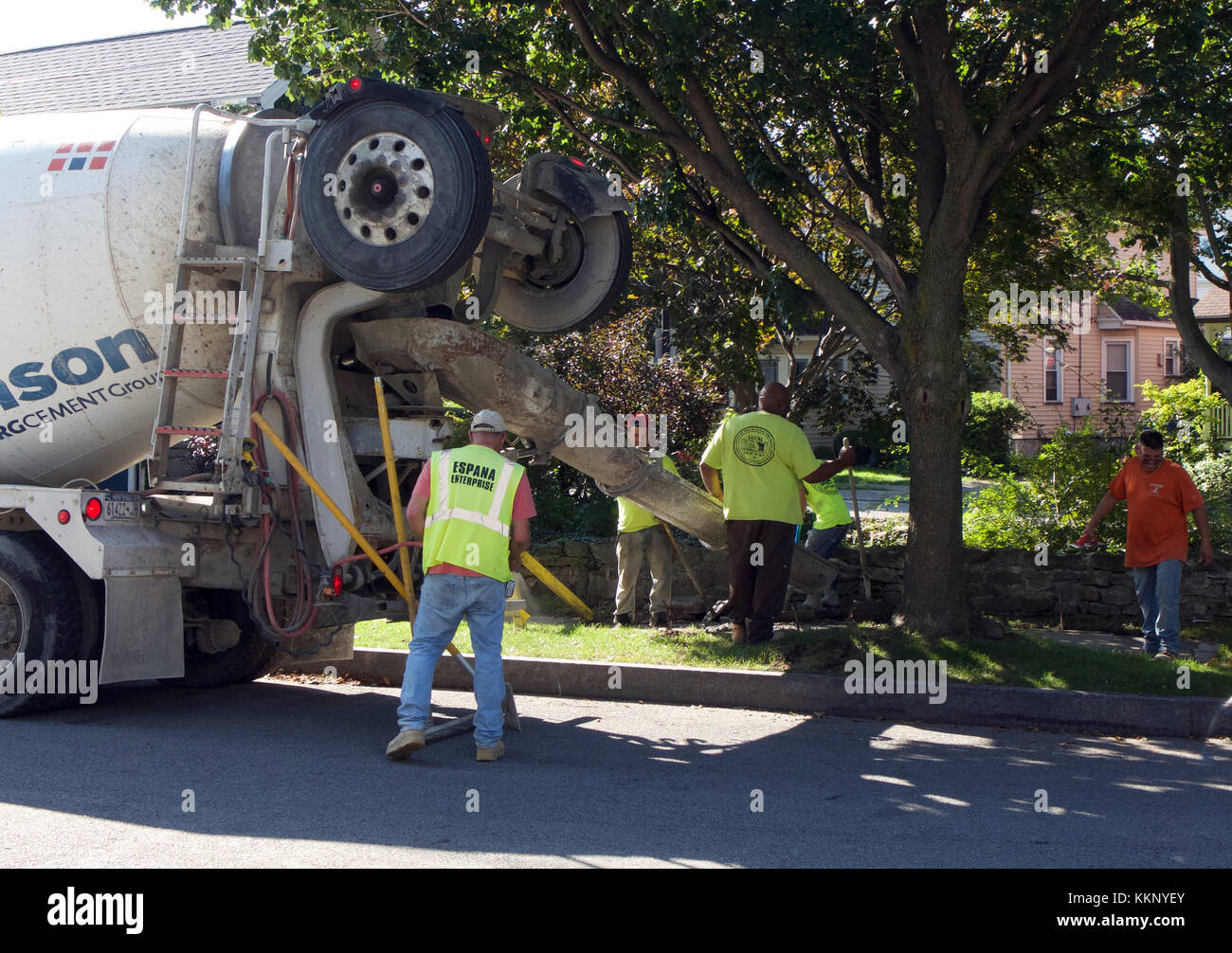 Concrete crew hi-res stock photography and images - Alamy