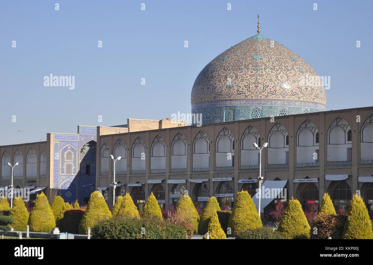 SHEIKH LUTF ALLAH MOSQUE, ISFAHAN Stock Photo - Alamy