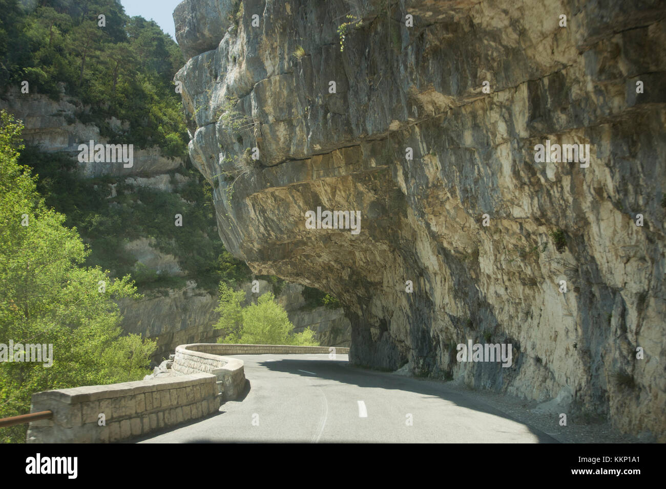 Mountain overhang hi-res stock photography and images - Alamy