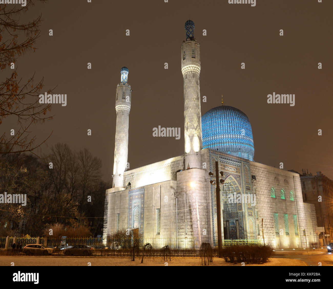 Beautiful Muslim mosque in the glare of electric lights Stock Photo - Alamy