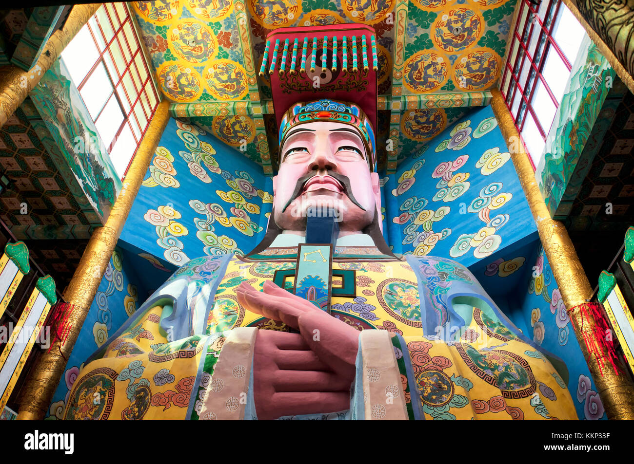 Taoist god statue hi-res stock photography and images - Alamy