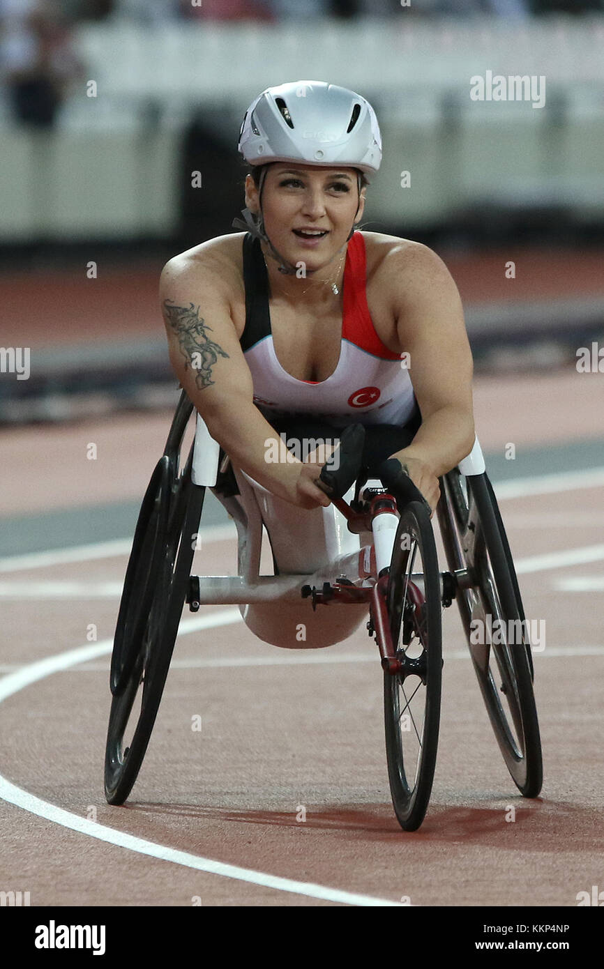 Hamide KURT of Turkey in the Women's 400m T53 Final at the World Para ...