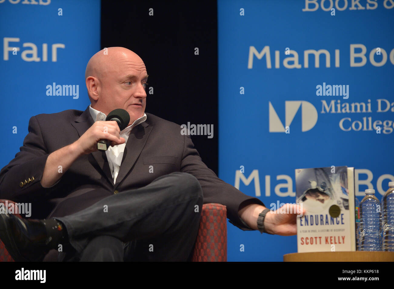 Astronaut Scott Kelly In Conversation With Dr. Jorge Perez-Gallego ...