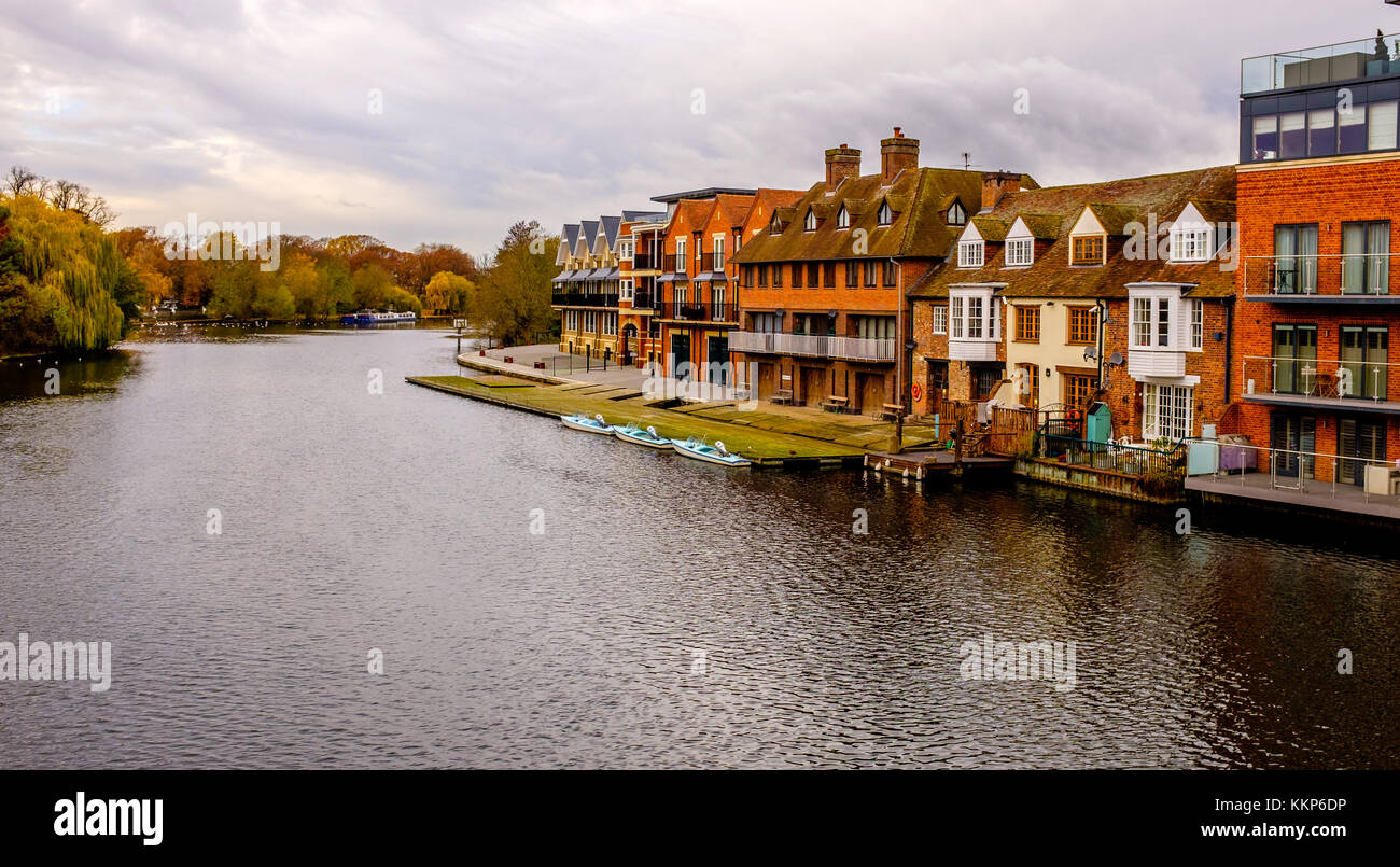 View across the River Thames from Windsor to Eton Stock Photo - Alamy