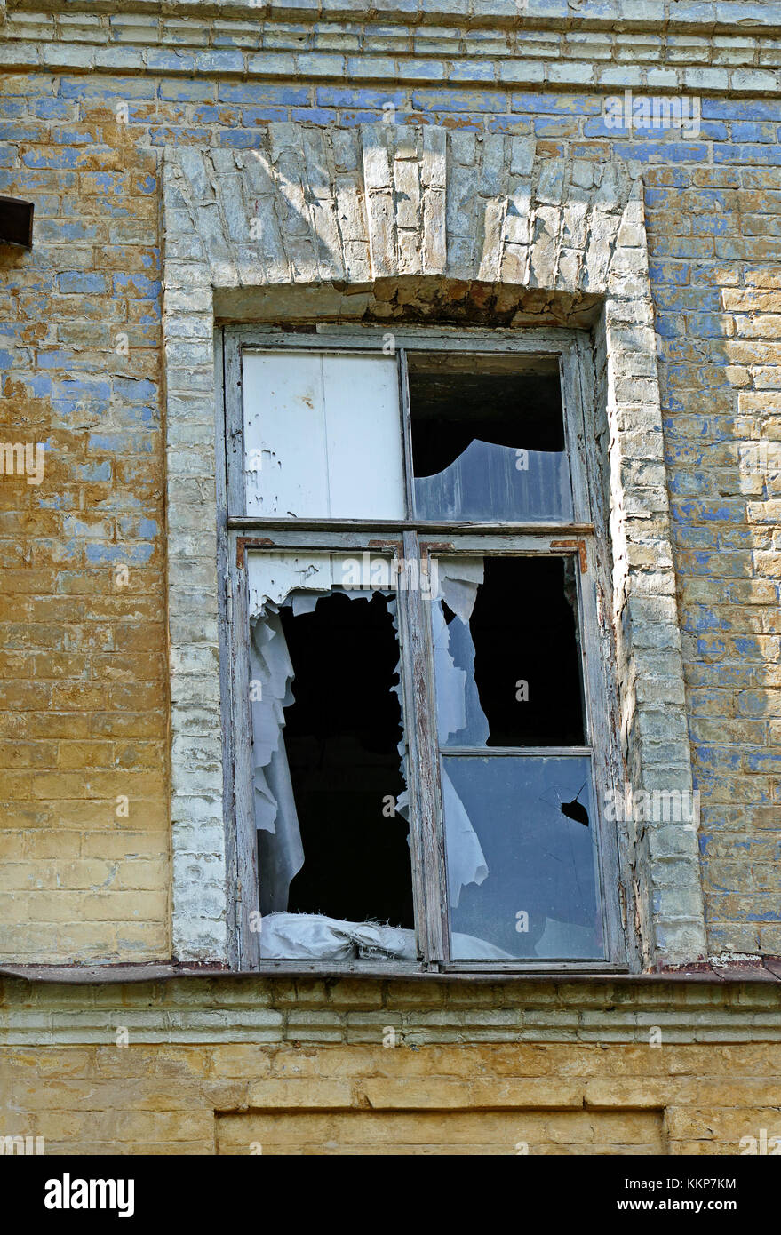 Old broken window in hi-res stock photography and images - Alamy