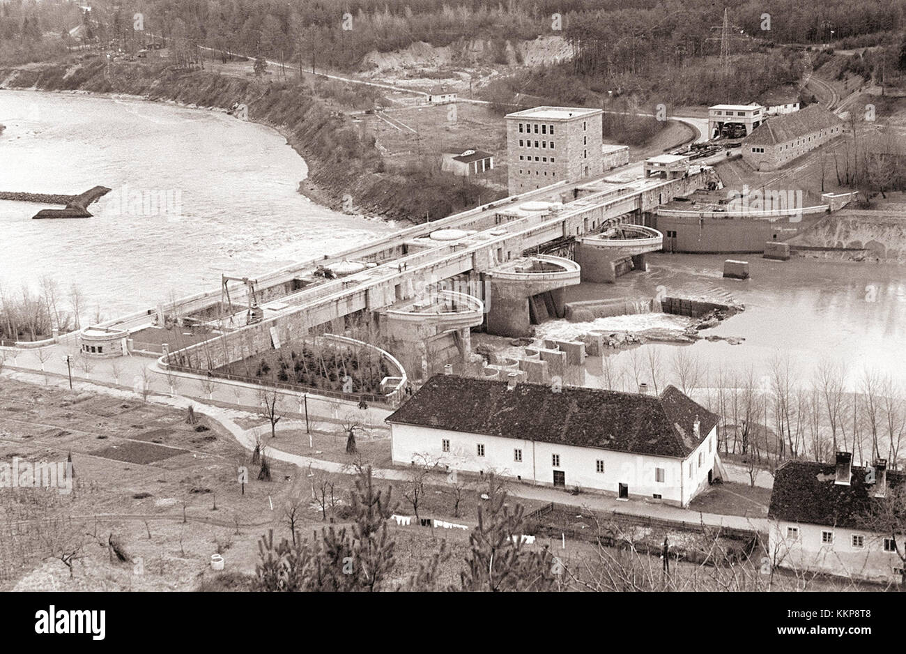 Hidrocentrala Mariborski otok, built in 1959, is a hydroelectric power ...