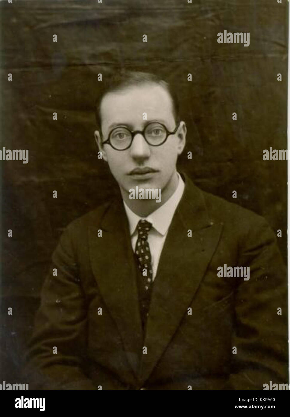 Tine Debeljak was a prominent figure in the 1920s, known for her ...