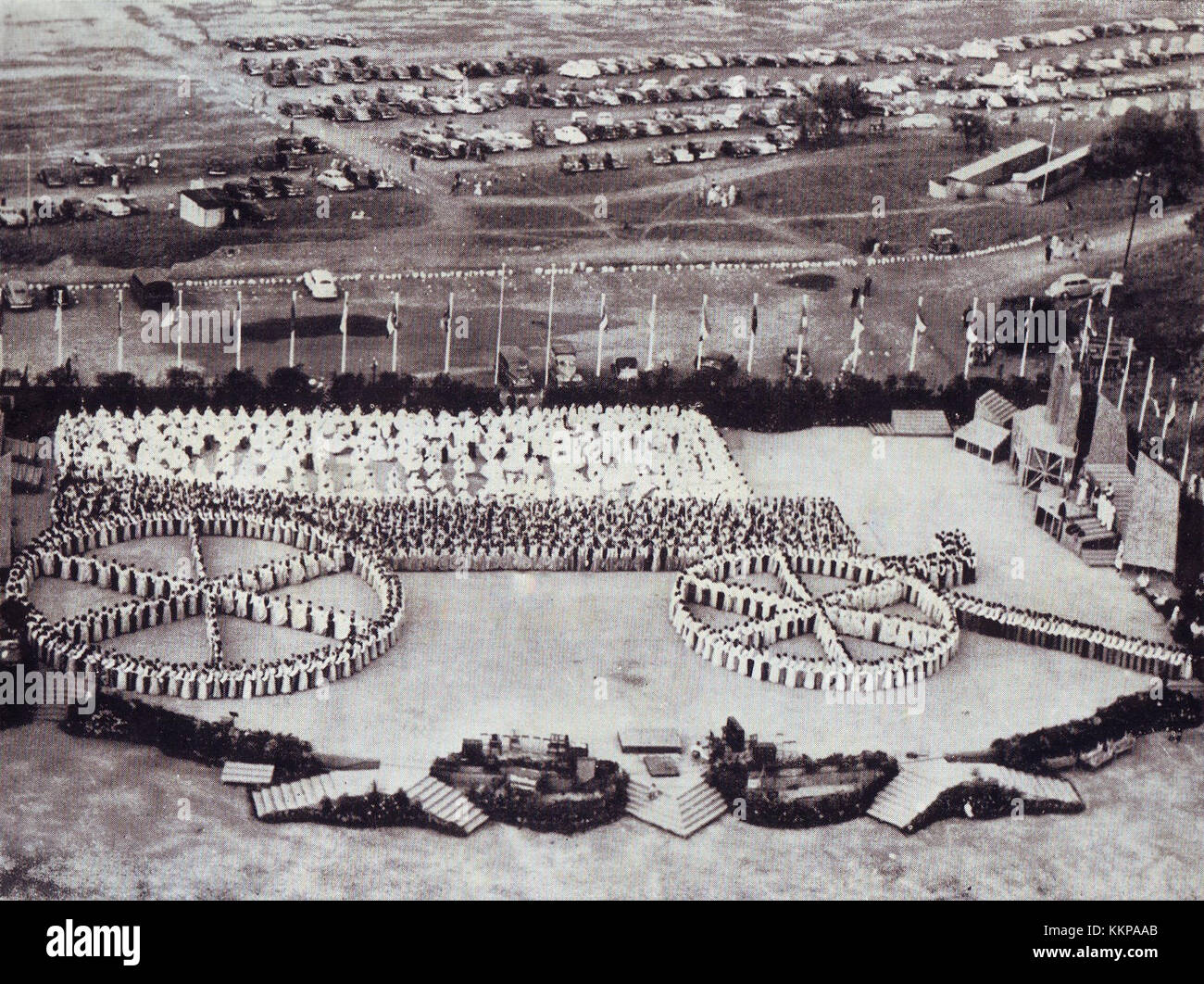 The *Volkspele Tablo* is a traditional Dutch folk dance performance ...