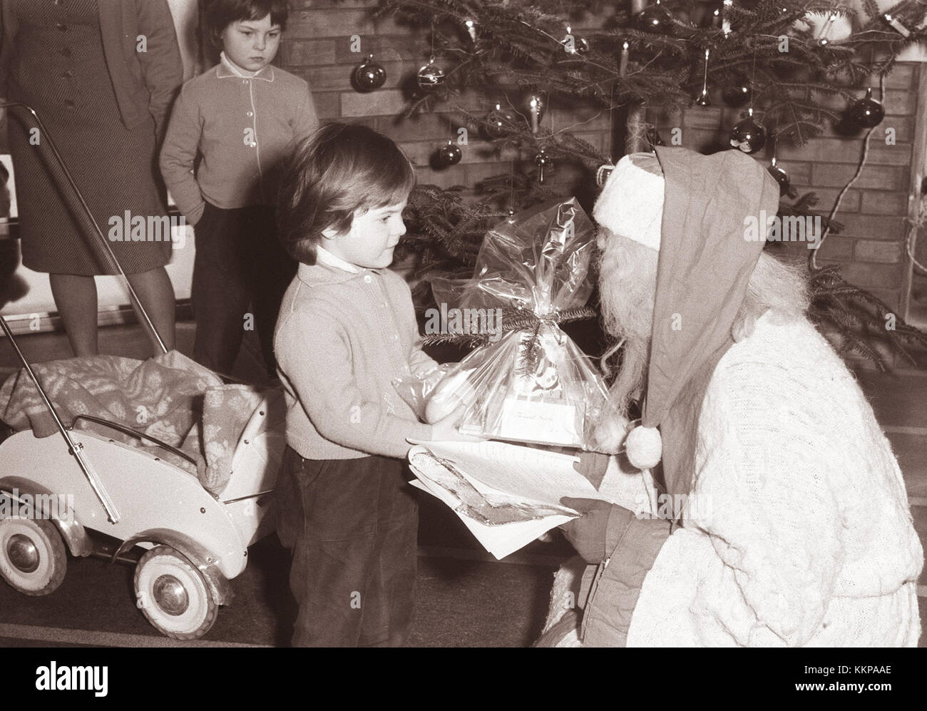 This image refers to the 1961 tradition of Dedek Mraz (the Serbian ...