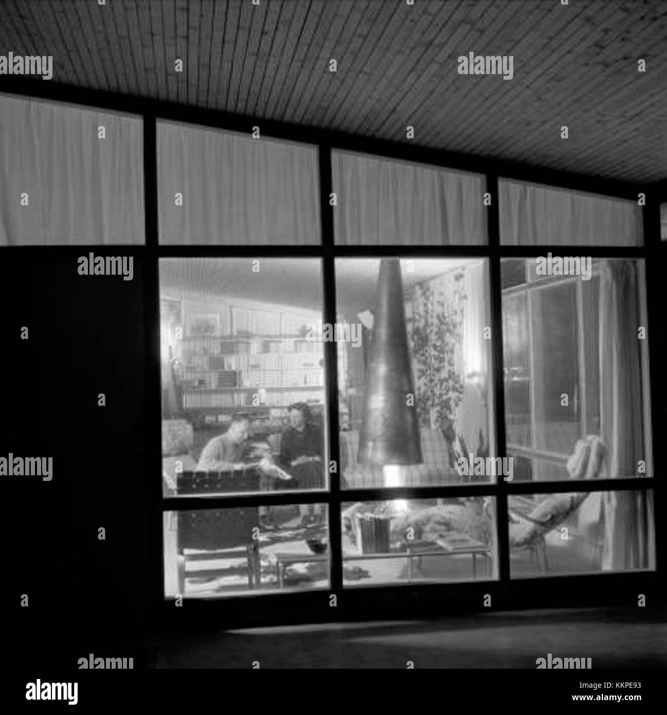 Bruno Mathsson, a renowned Swedish designer, is celebrated for his ...