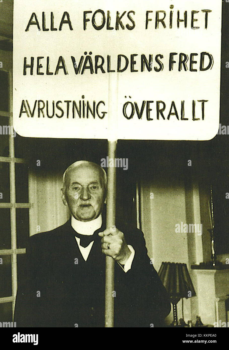 This sign from Carlindhagen offers a glimpse into Swedish signage ...