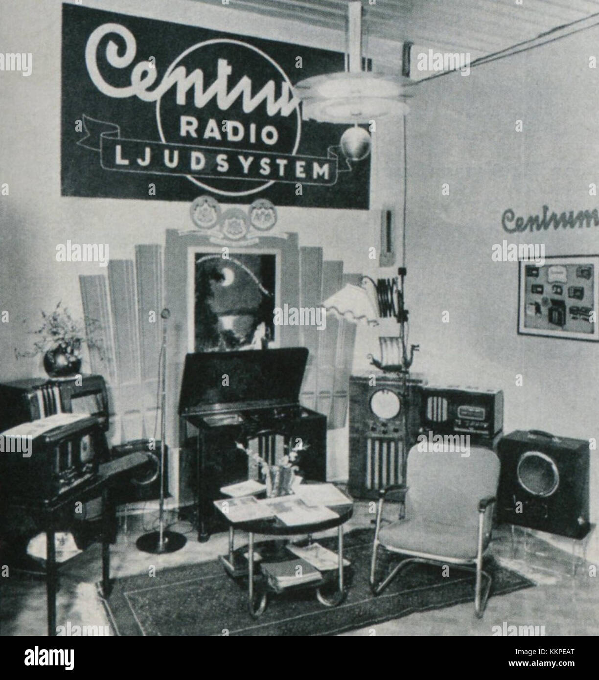 Centrum Radio, a broadcasting station from 1939, represents a pivotal ...
