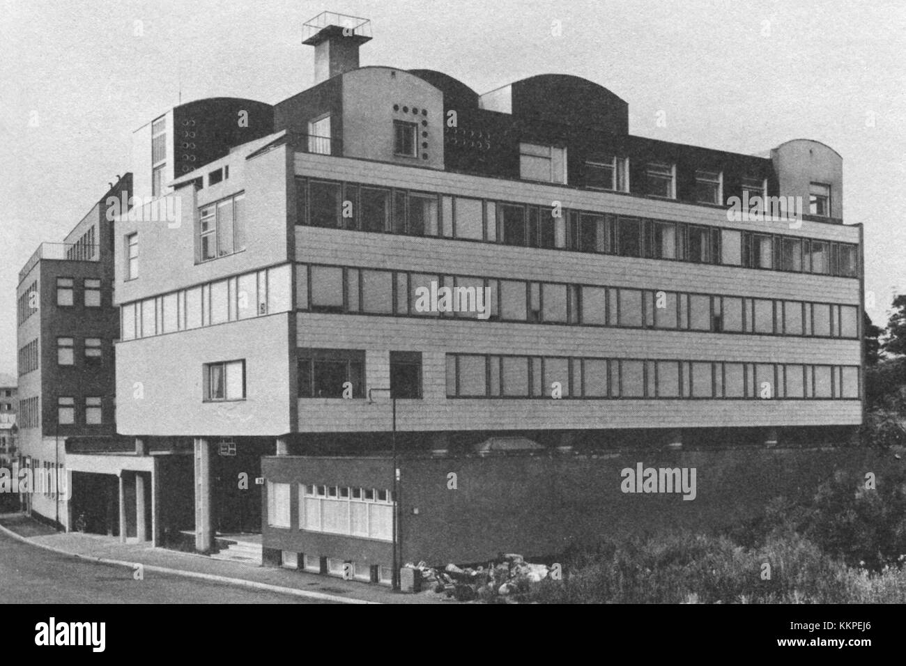 1950s office building hi-res stock photography and images - Alamy