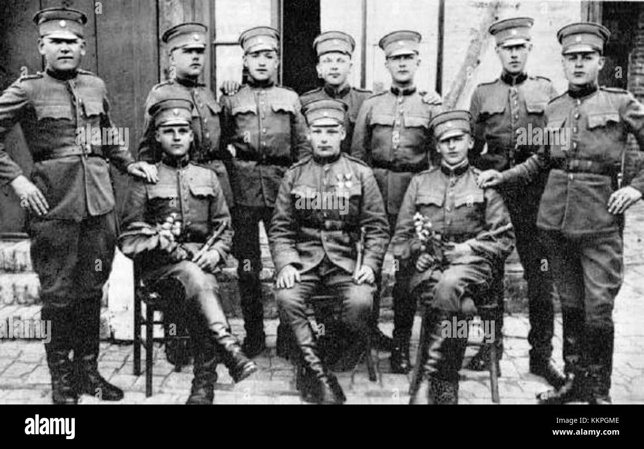 This image shows Slovenian soldiers of the Royal Guard in Belgrade ...