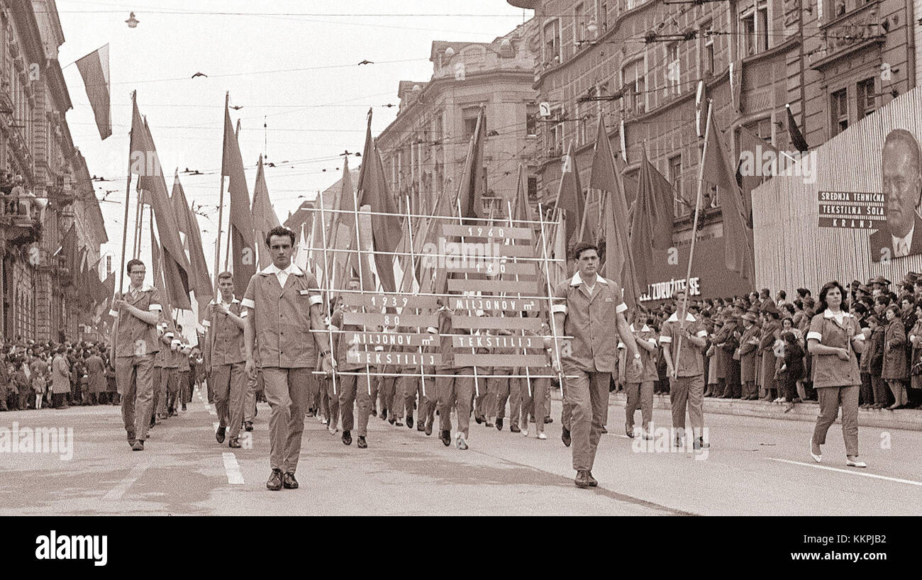 Prvomajski sprevod v Ljubljani 1960 (3) is a photograph depicting the ...