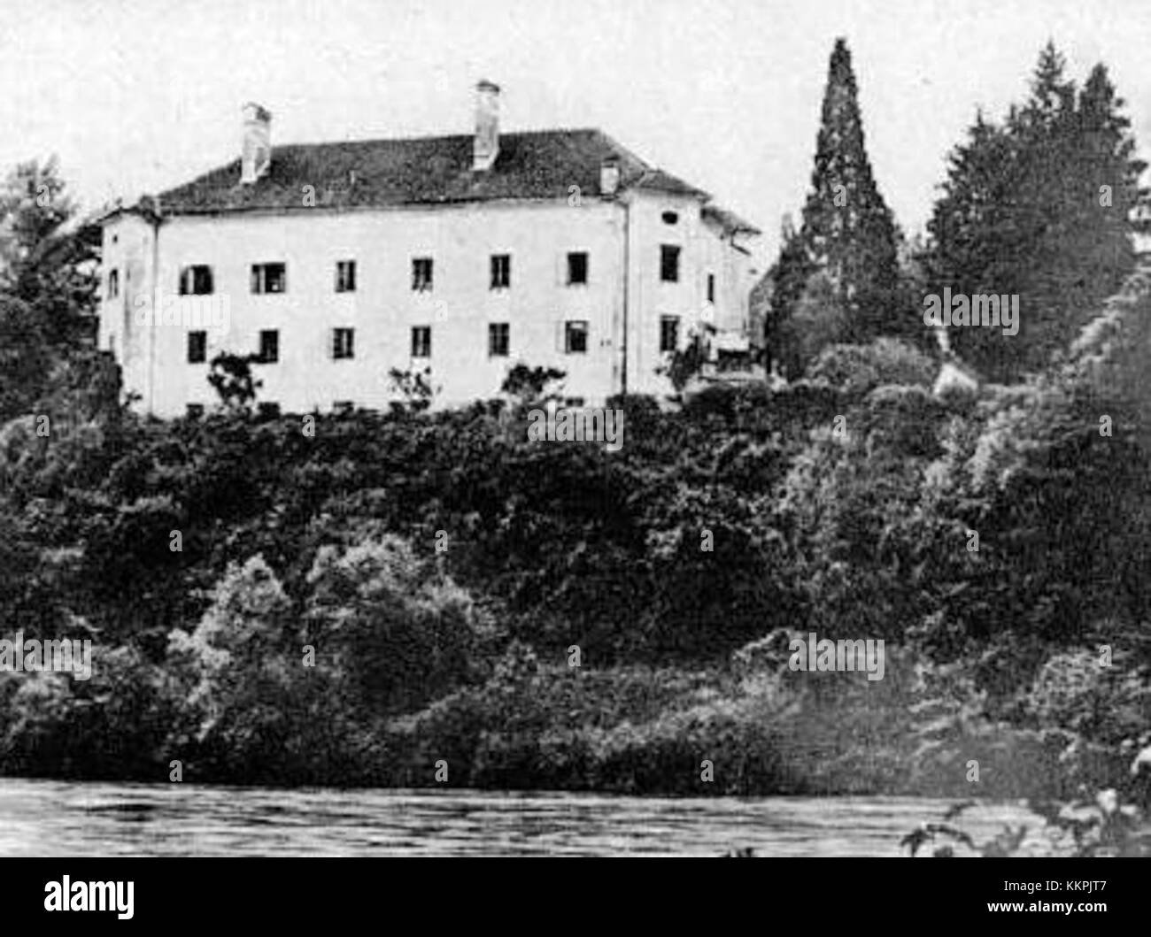 Grad Novi Dvor is a historical site located in Serbia, known for its ...