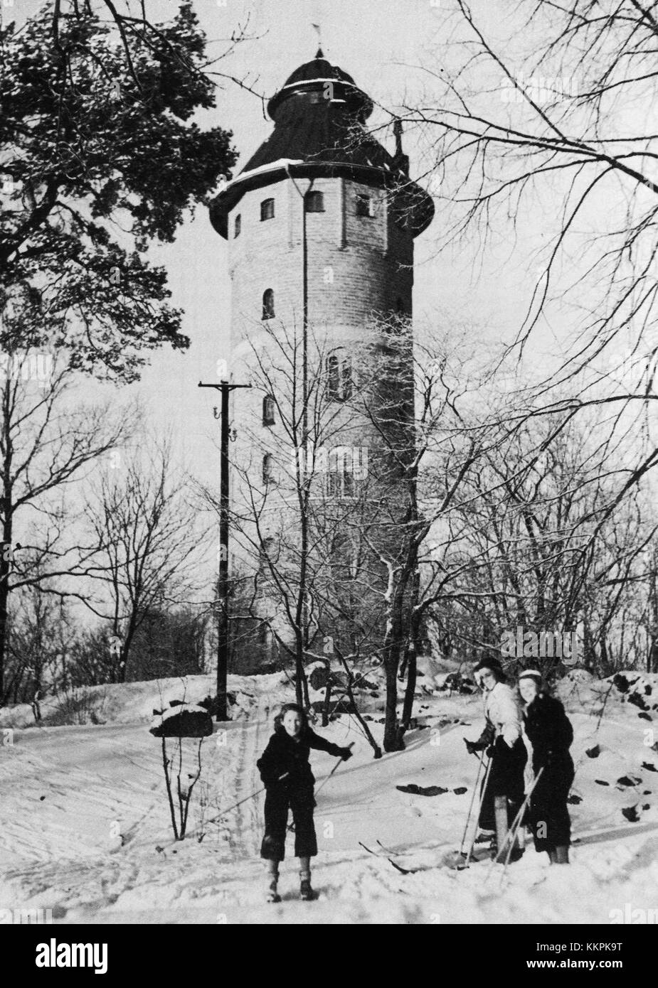 1940s built Black and White Stock Photos & Images - Alamy