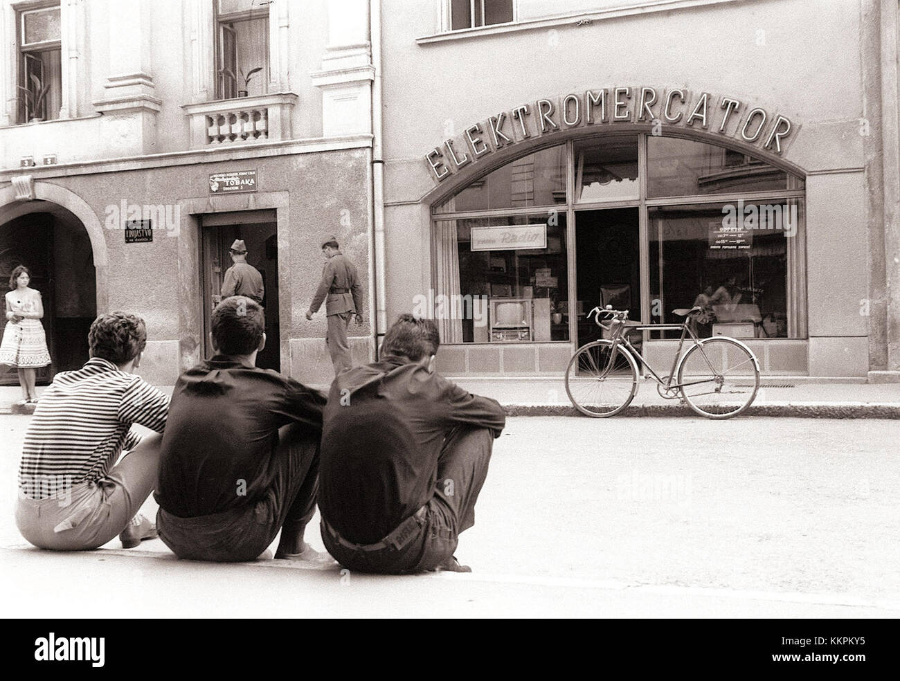 1960s street store front hi-res stock photography and images - Alamy
