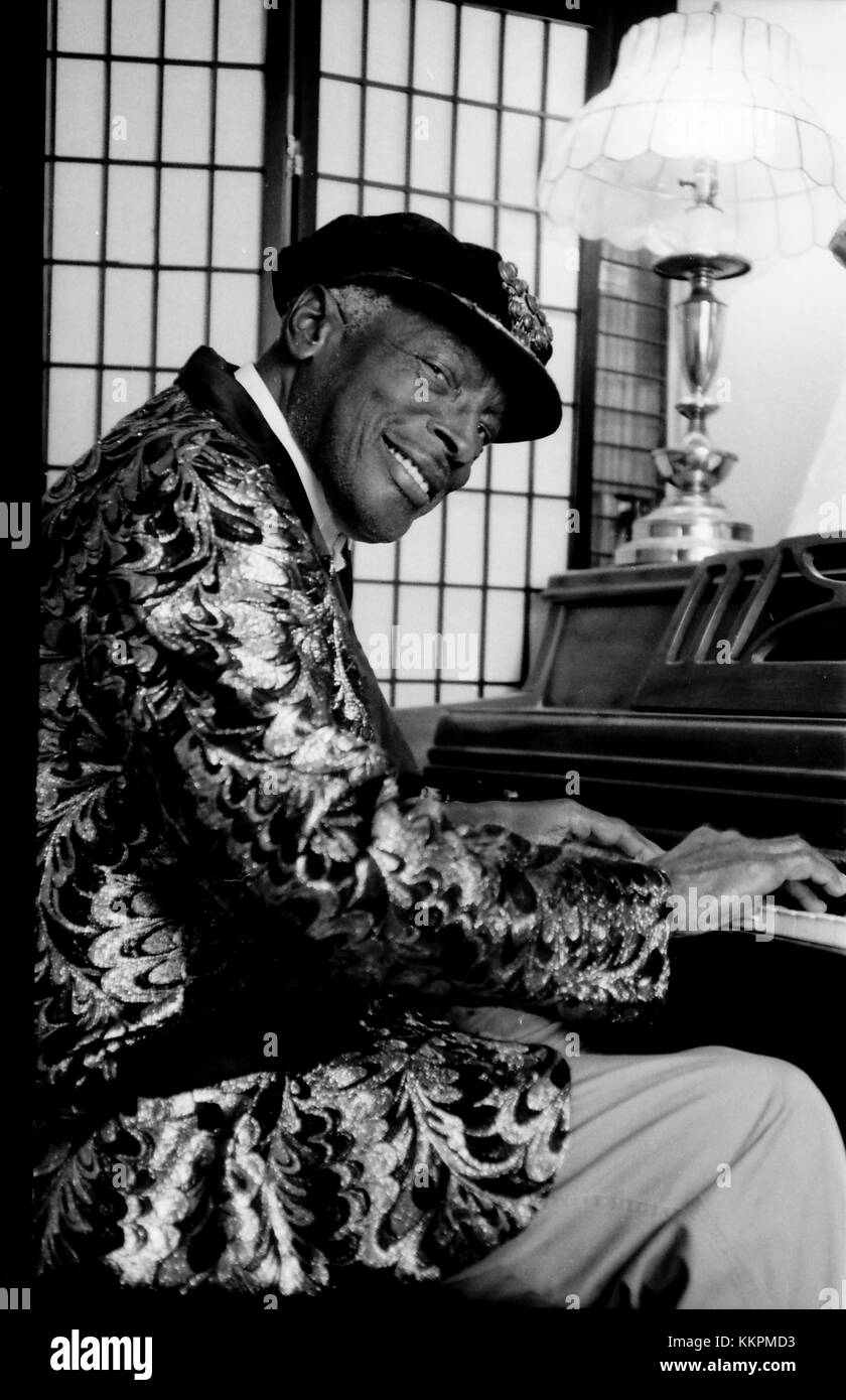 Charles brown Black and White Stock Photos & Images - Alamy