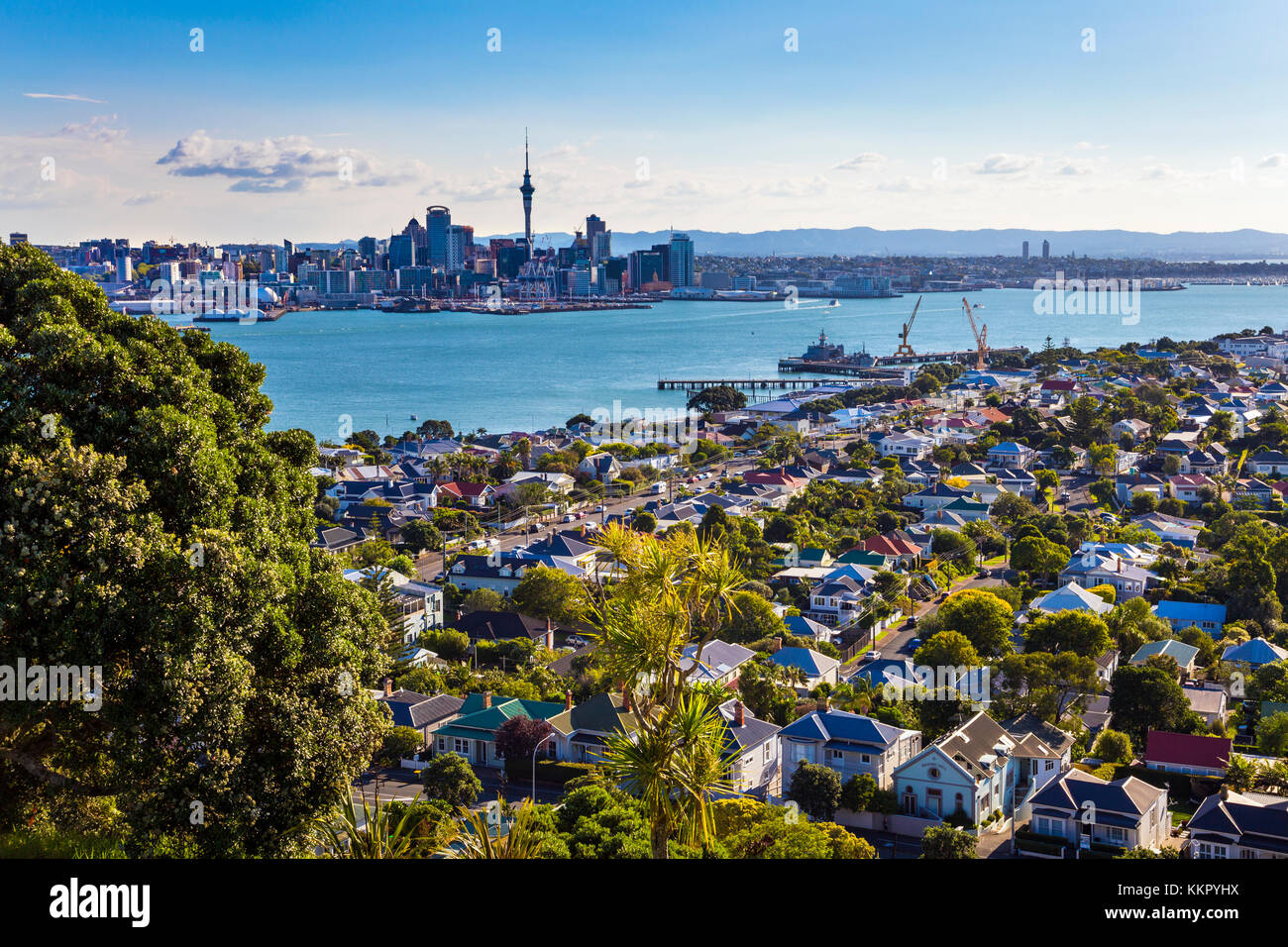 View of Auckland skyline from Mount Victoria in Devonport, Auckland ...