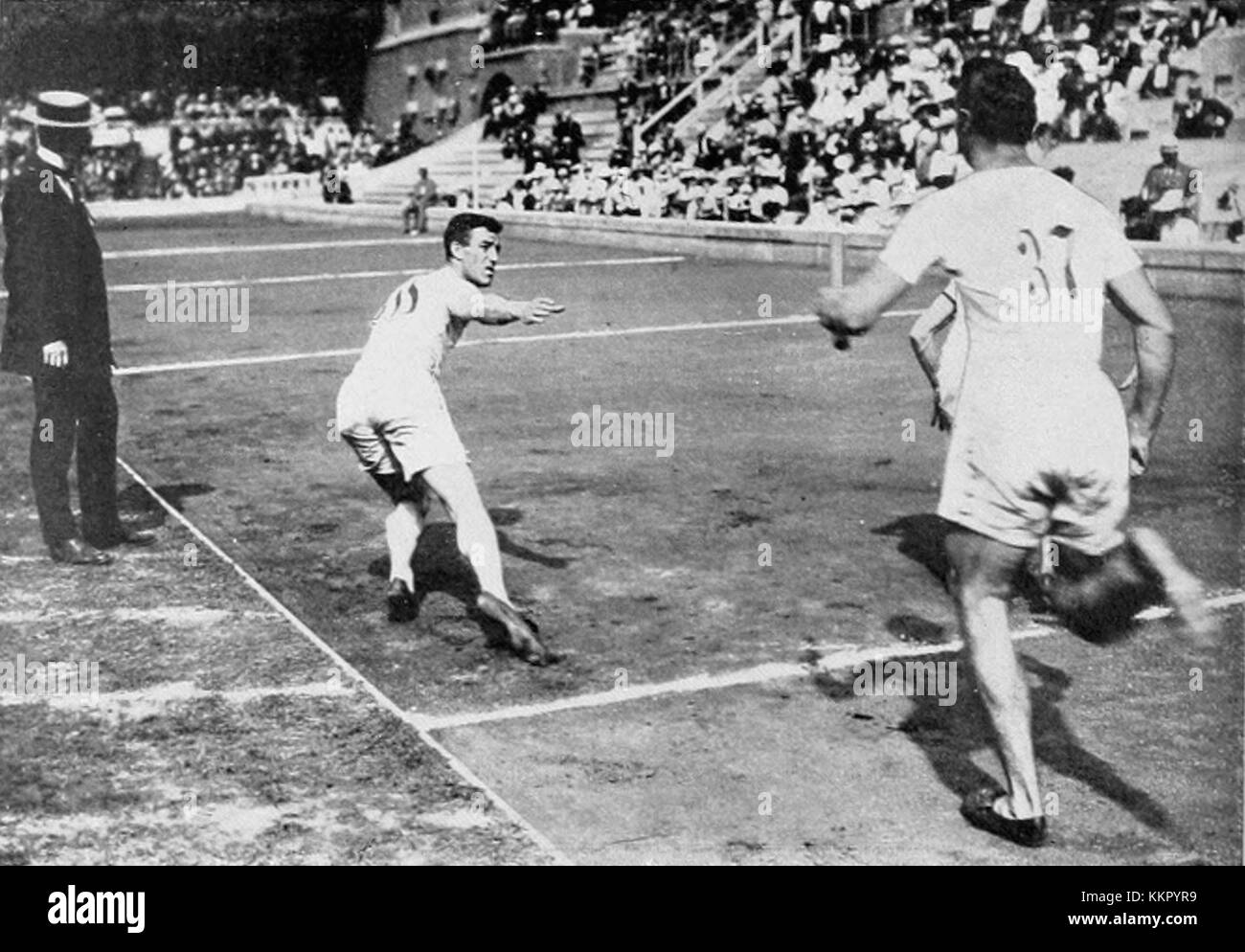 Mens relay race Black and White Stock Photos & Images - Alamy