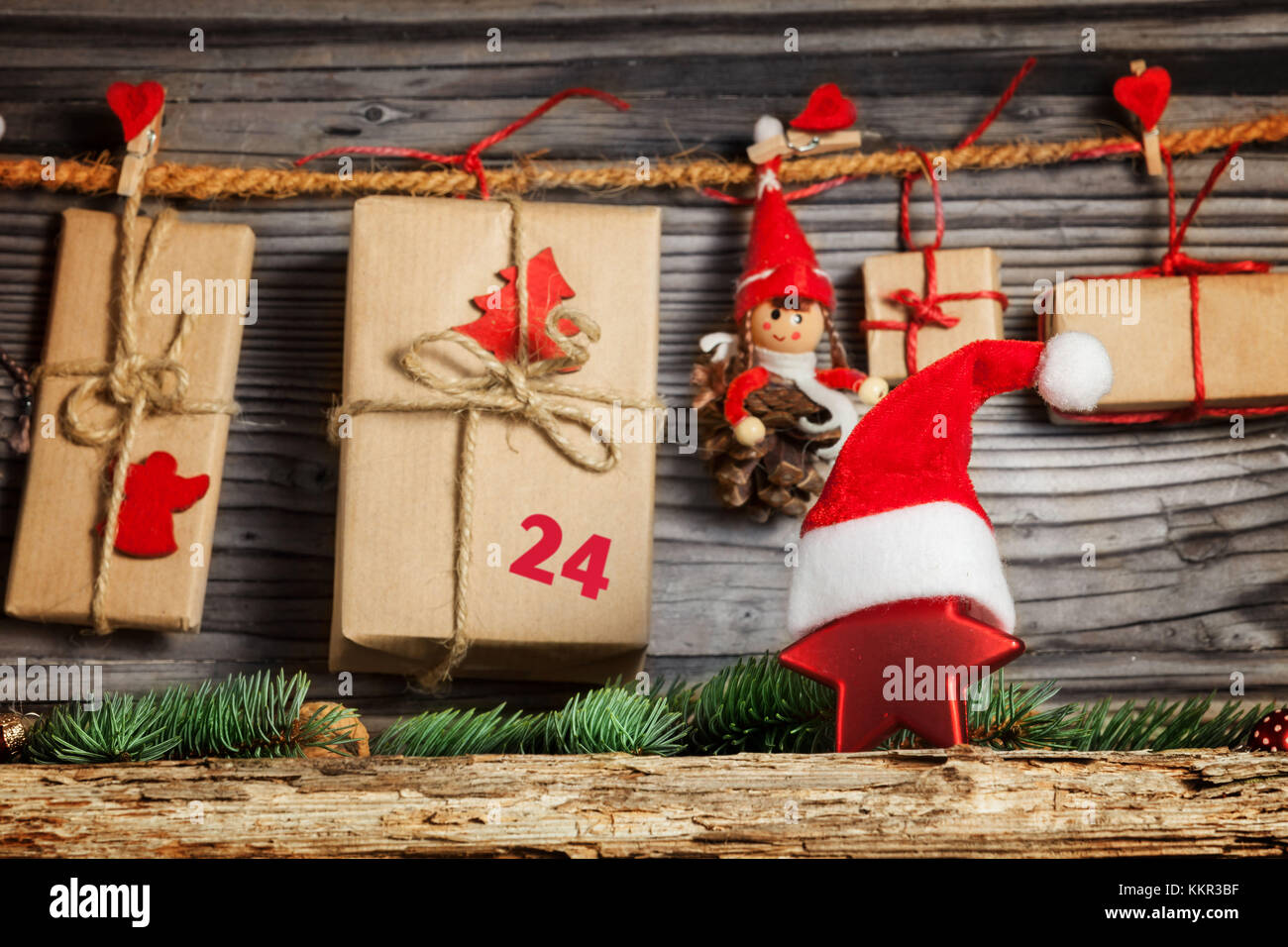 Calendar dwarf hi-res stock photography and images - Alamy