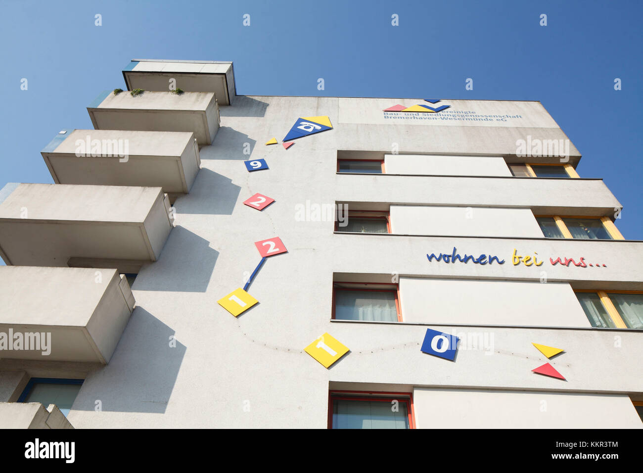 Colourful high rise building hi-res stock photography and images - Alamy