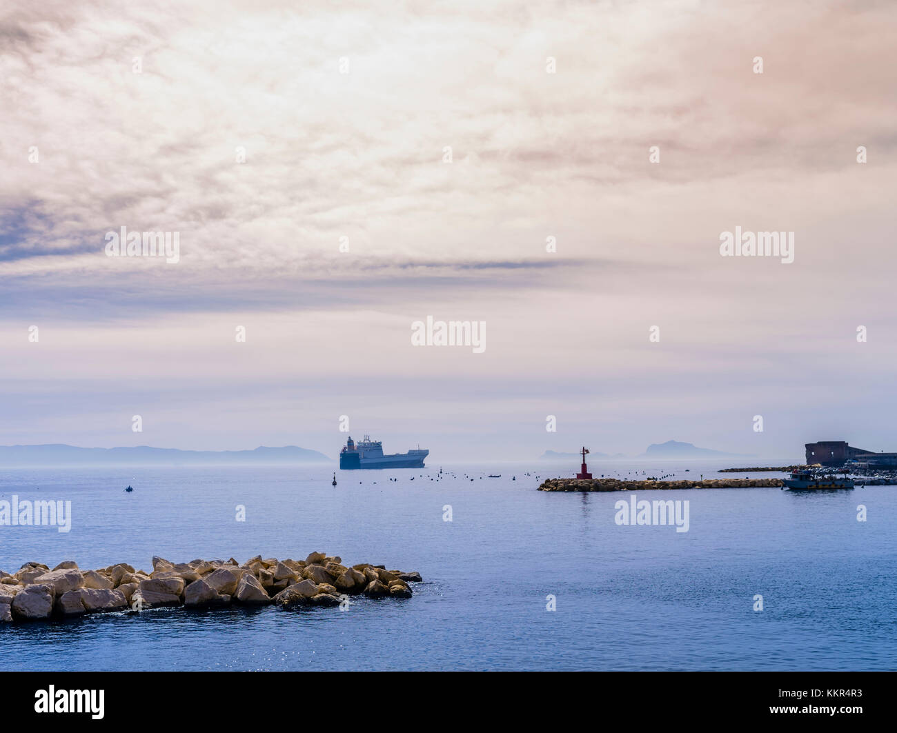 Roadstead of naples hi-res stock photography and images - Alamy