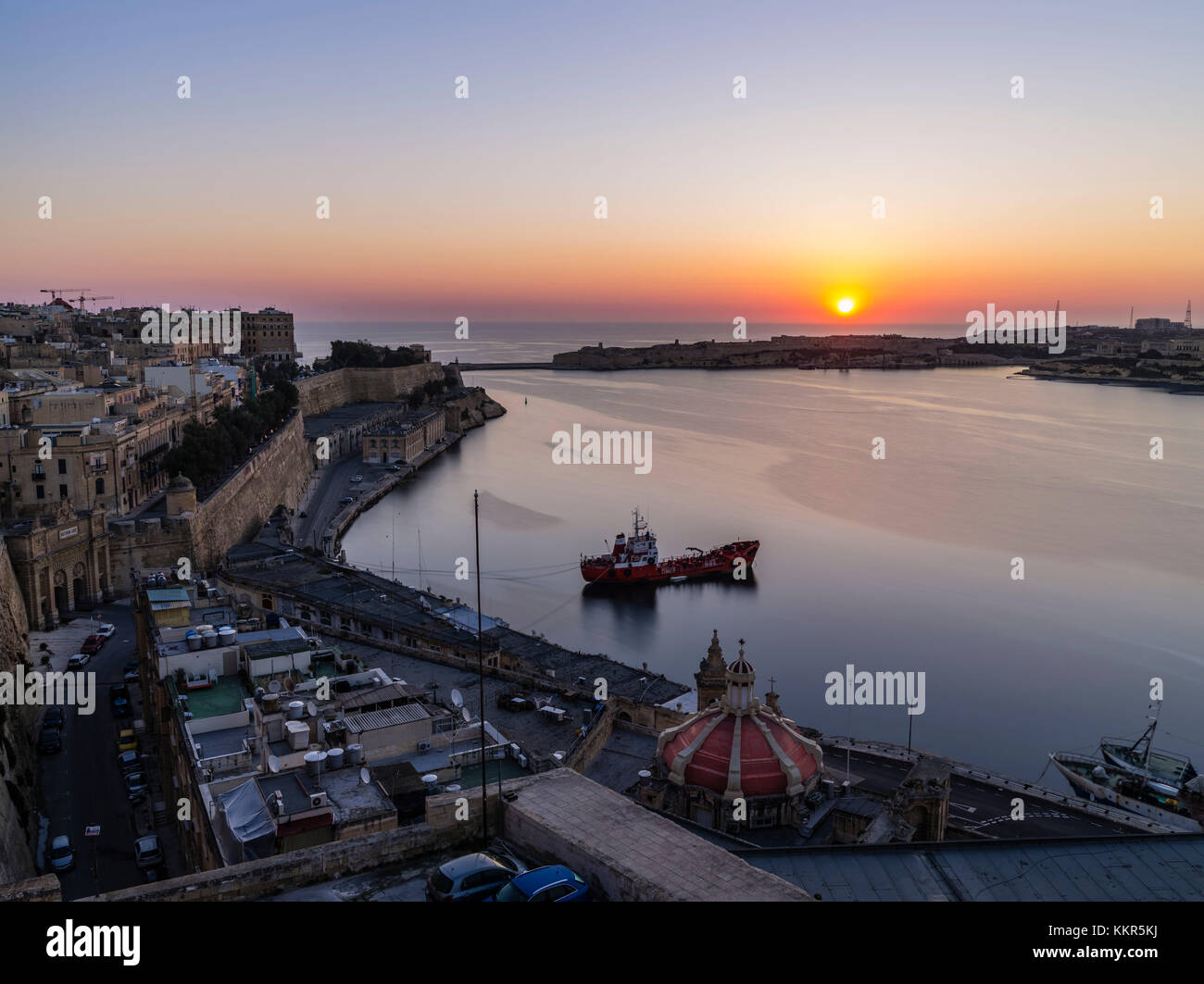 Sunrise above Grand Harbour in Valletta on Malta Stock Photo - Alamy
