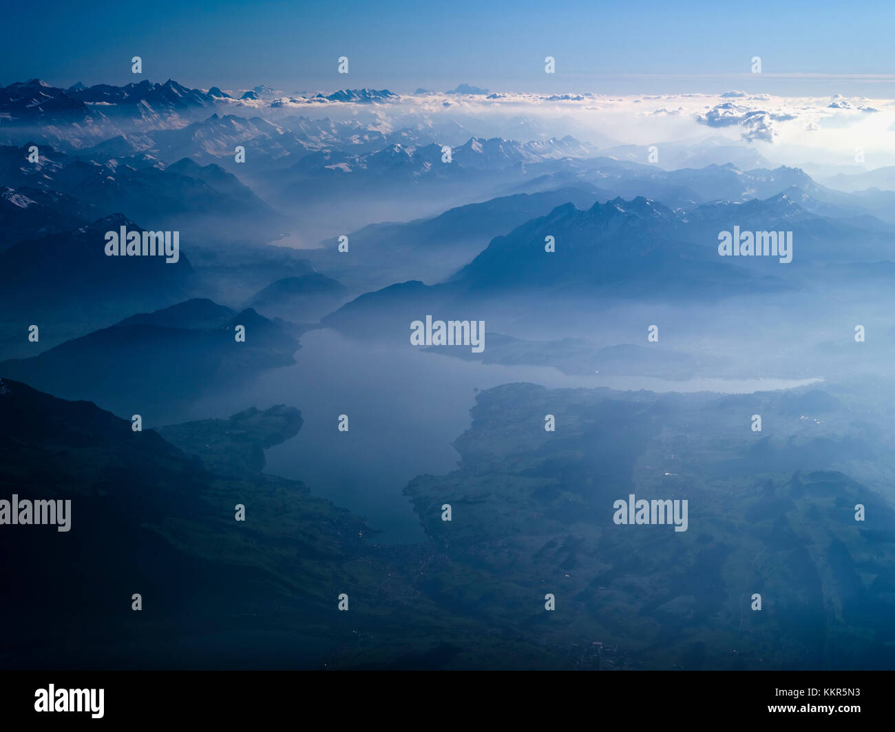 Lake lucerne and swiss alps in birds eye view hi-res stock photography ...
