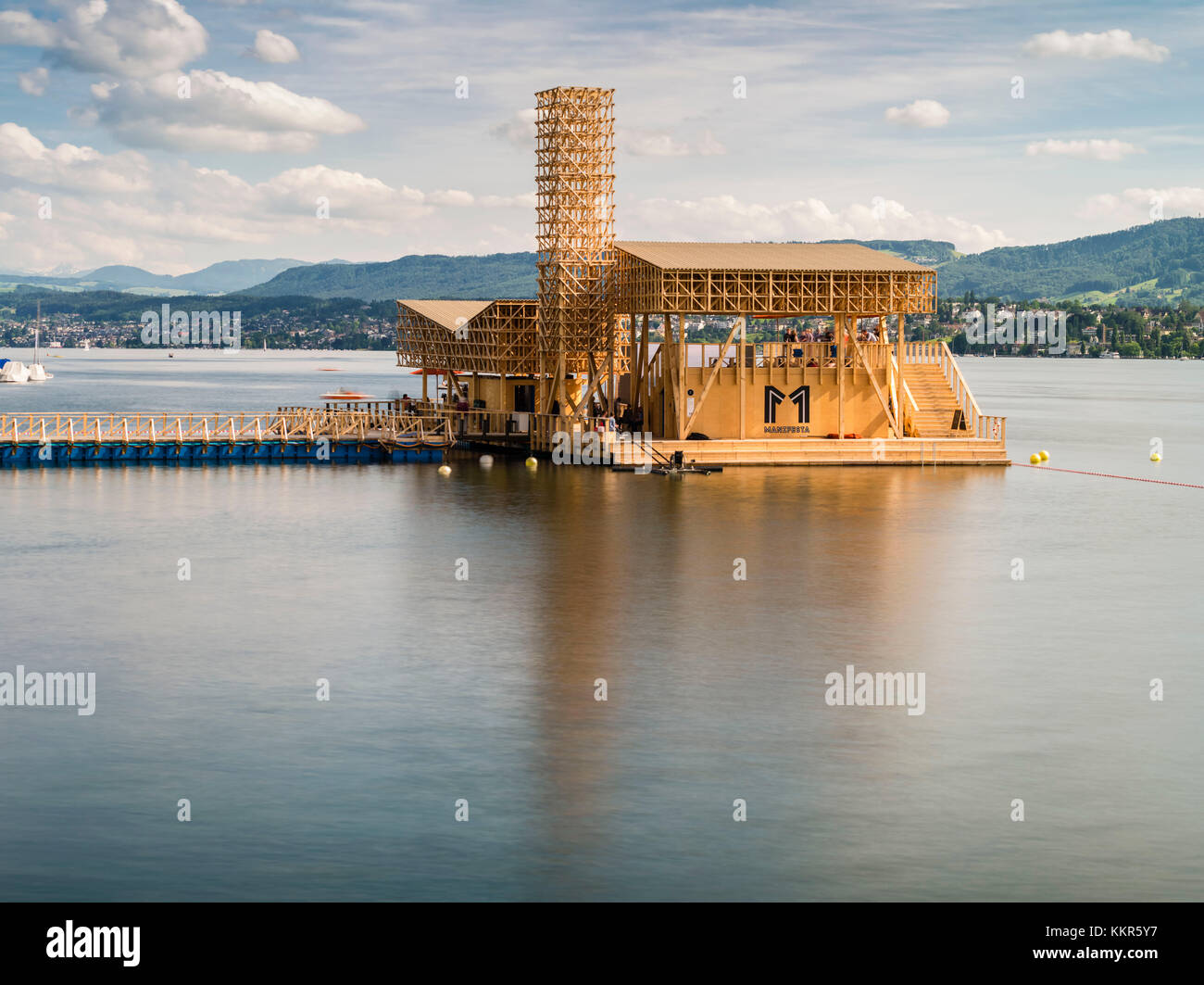 Makeshift raft hi-res stock photography and images - Alamy