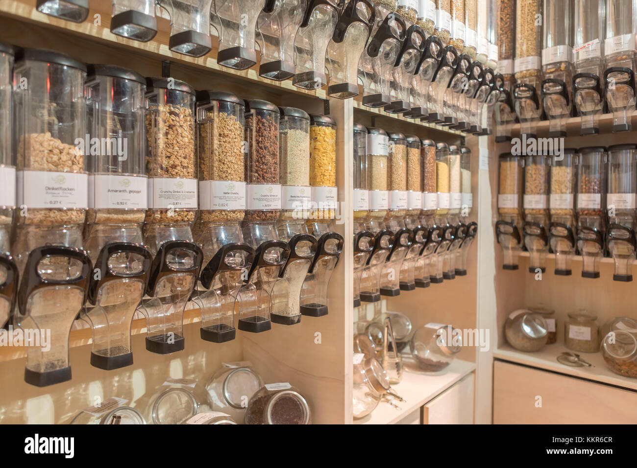 Grain container hi-res stock photography and images - Alamy