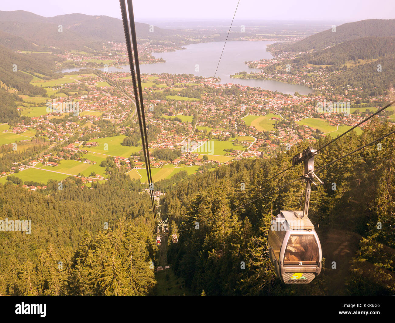 Cable car on ropeway hi-res stock photography and images - Alamy
