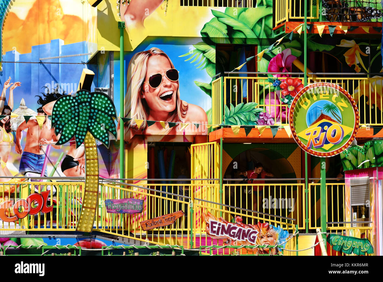 Children of the fair hi-res stock photography and images - Alamy